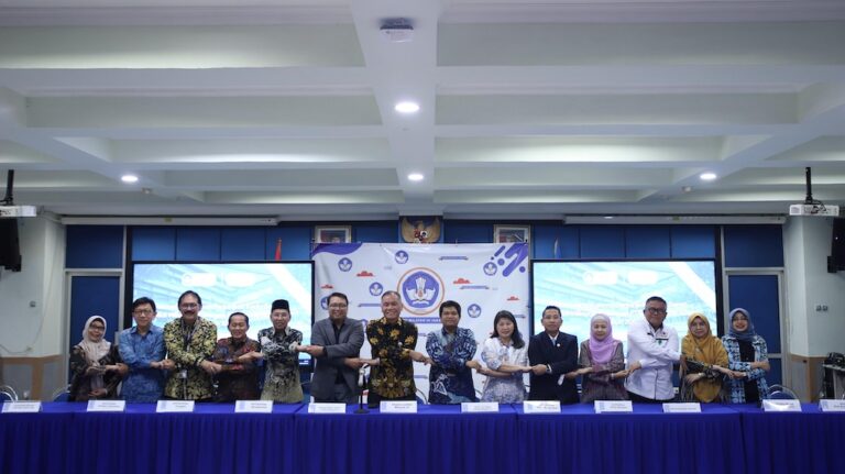 LLDikti III Libatkan UPH untuk Perkuat Perlindungan Psikologis Korban Kekerasan di Perguruan ...