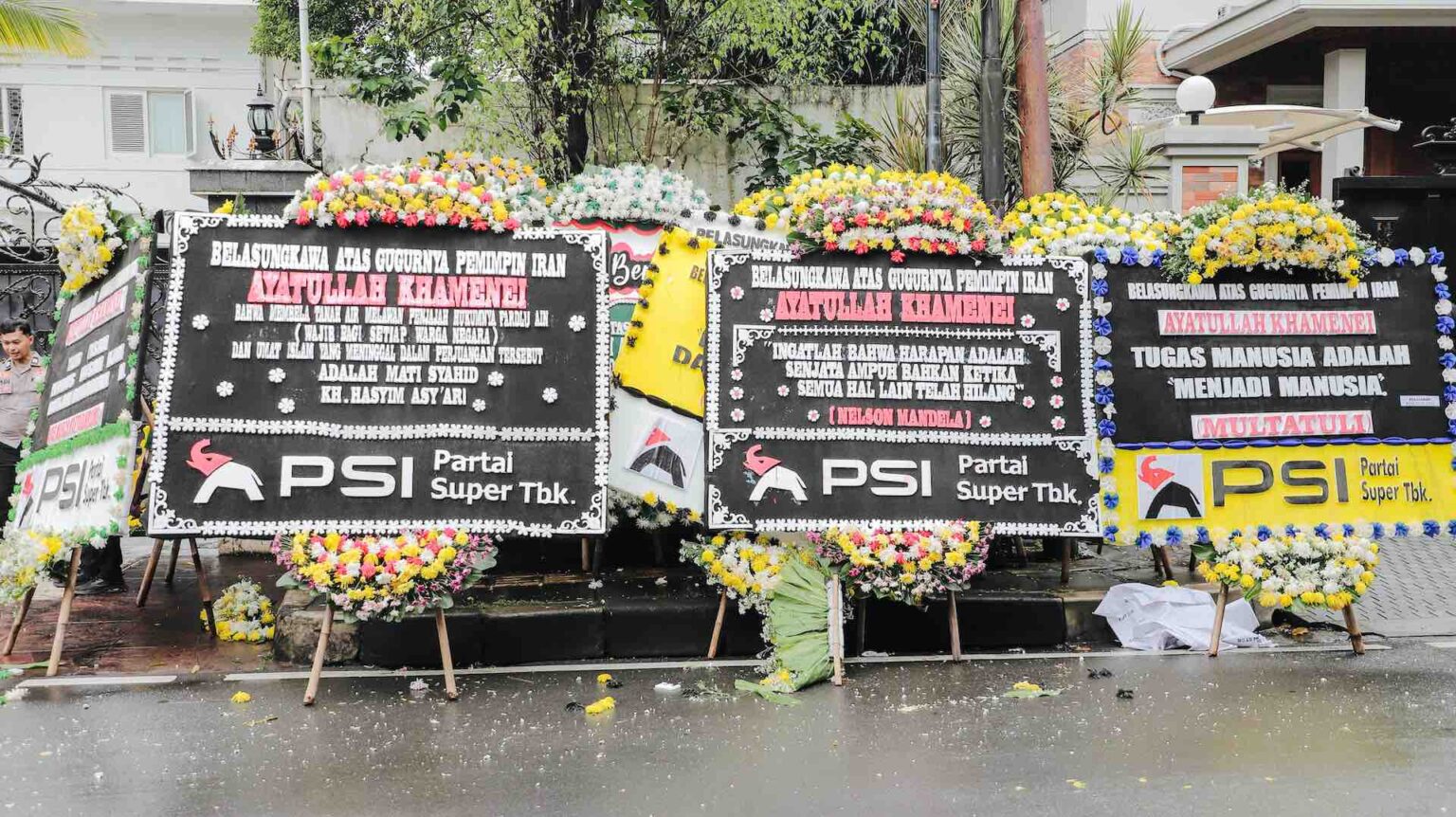 PSI Kirim 100 Karangan Bunga Duka atas Gugurnya Ayatullah Ali Khameini ...